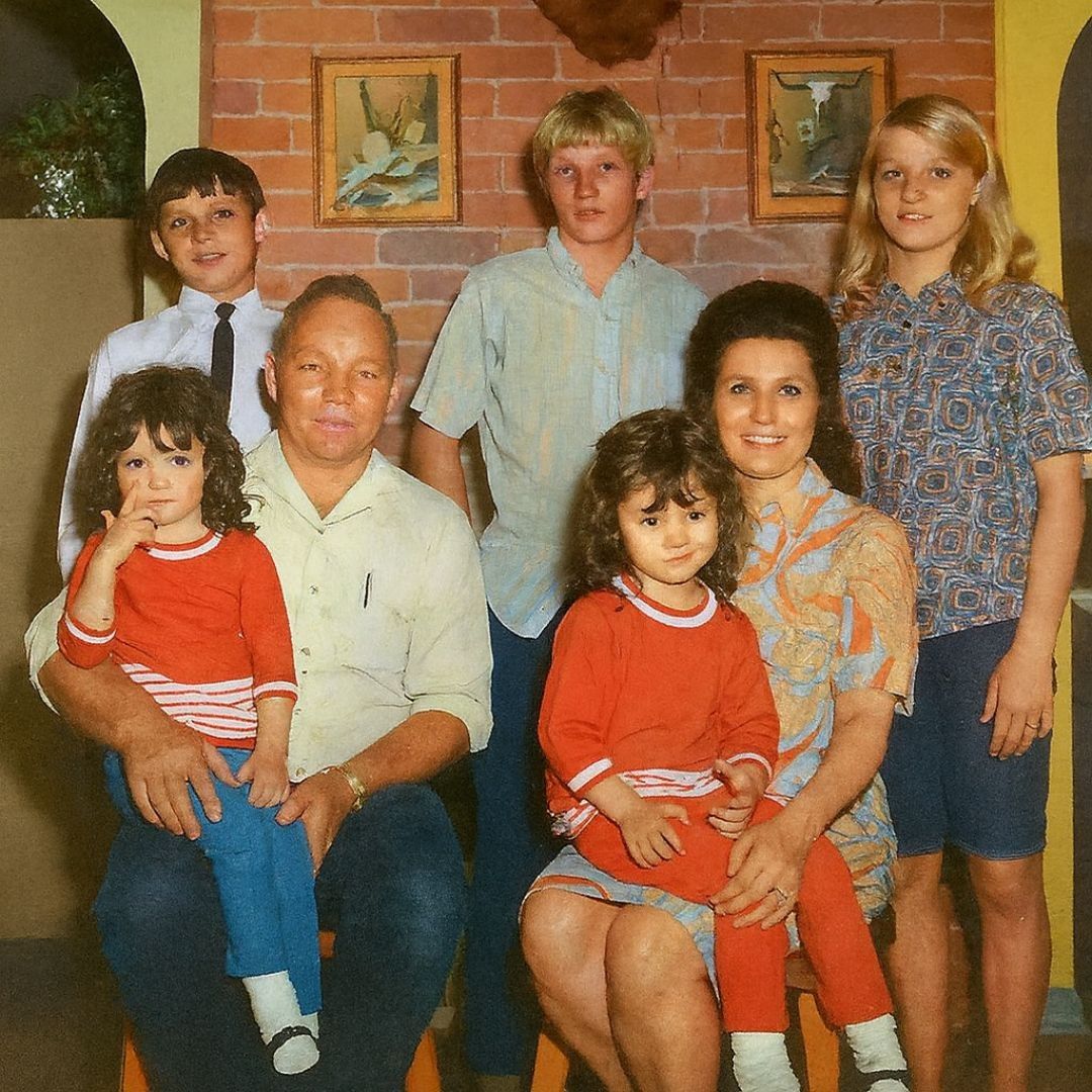 When Laughter Tells the Truth A Country Song That Spoke Louder Than ...