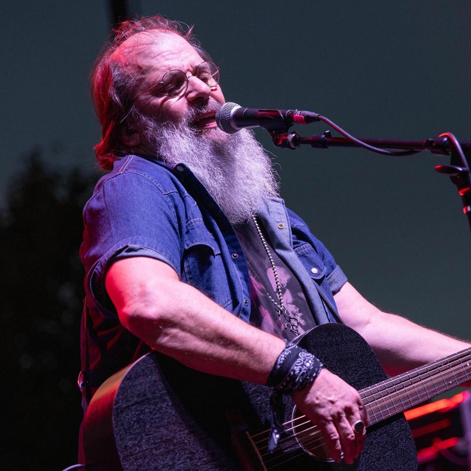 Steve Earle faced intense criticism, being called a “traitor” and ...
