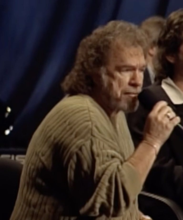 Gene Watson’s 2026 Tour Performance Left Thousands in Tears After He ...